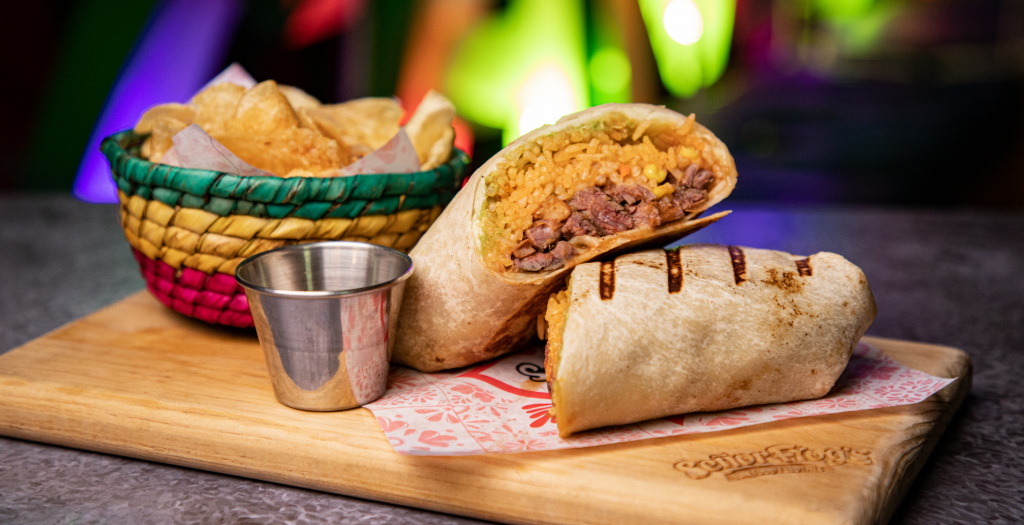 How to make a Burrito? - Señor Frog's